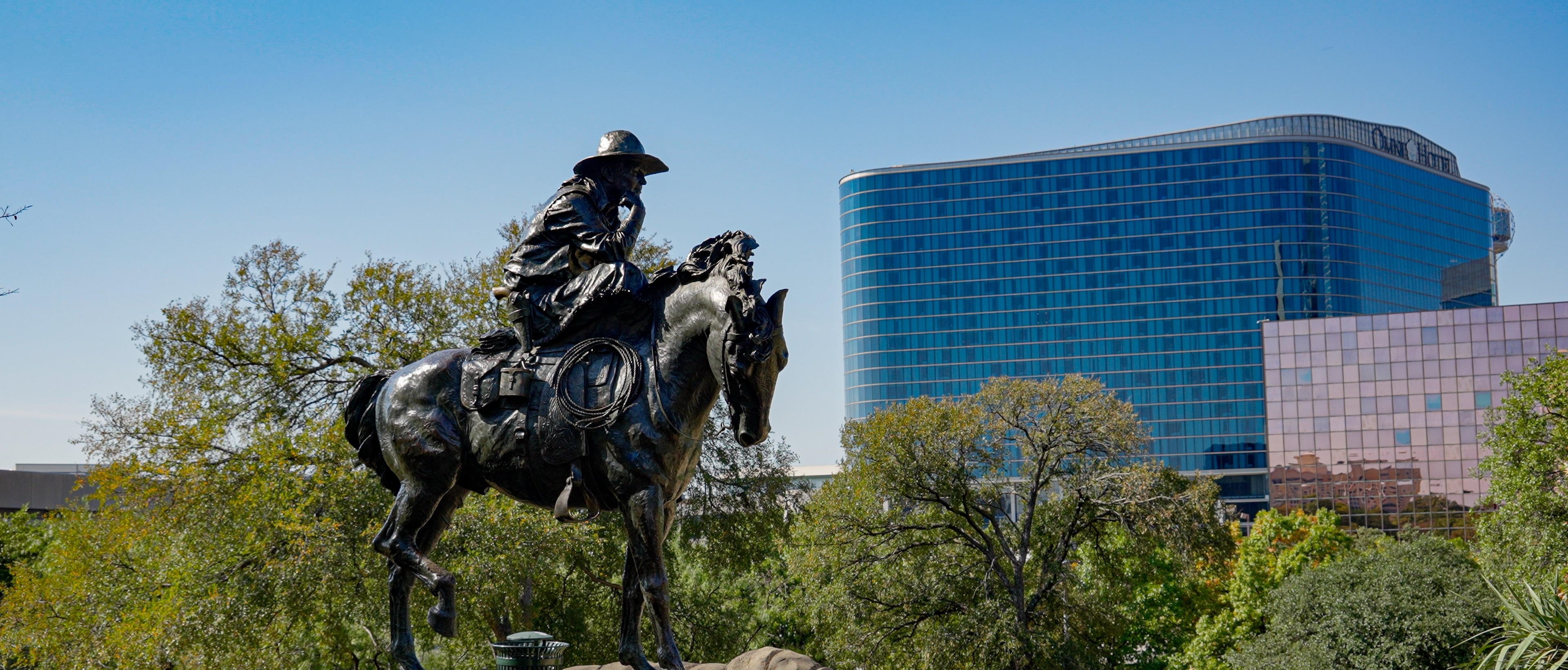 Hodges | Hodges Fund